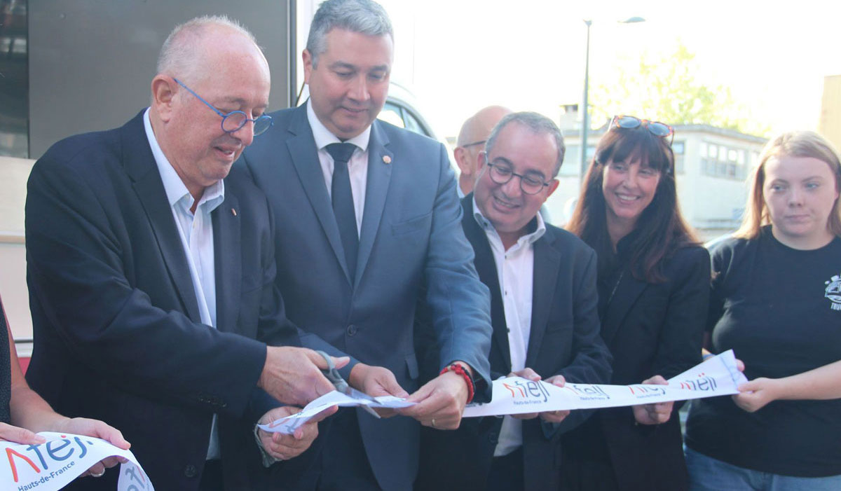 Inauguration du Bistruck : un foodtruck pour l'insertion des jeunes ...
